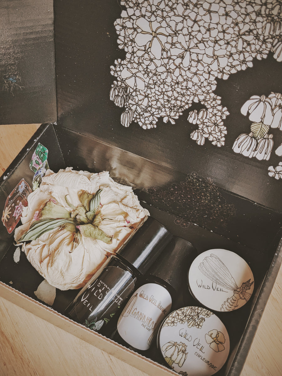 Tropical Gothic. limited edition natural perfume (50 available). dark ...
