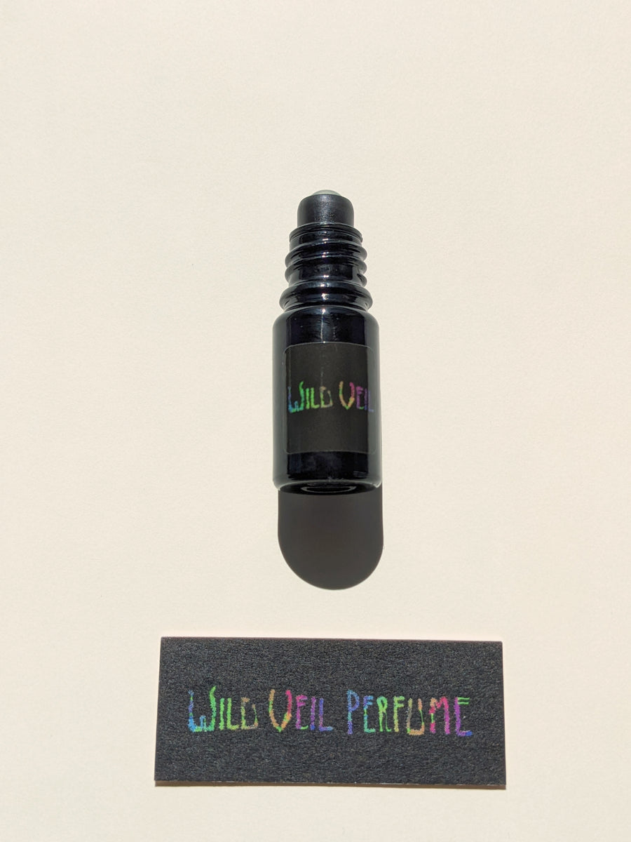 Capricorn ♑︎ natural perfume. dark feast. August 2024 – Wild Veil