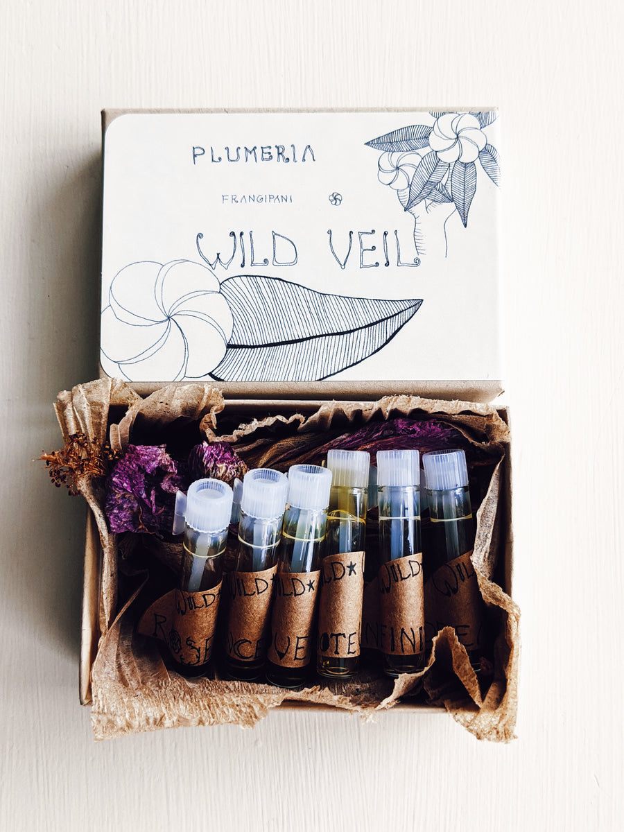 A few drops: Wild Veil natural perfume sample.